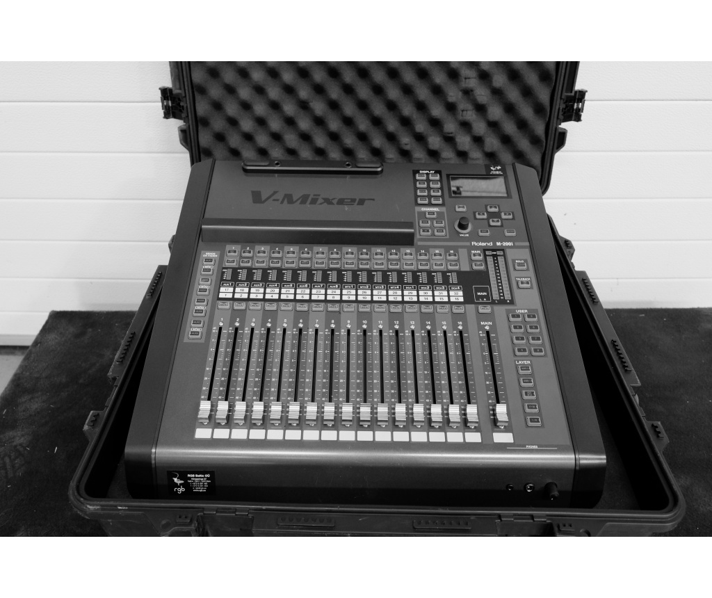 Roland M200 @ Gearmarket.ee